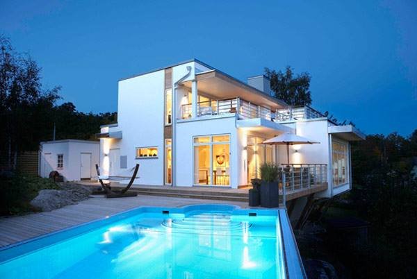 15 Modern Style House Design Ideas & Pictures - Making Different